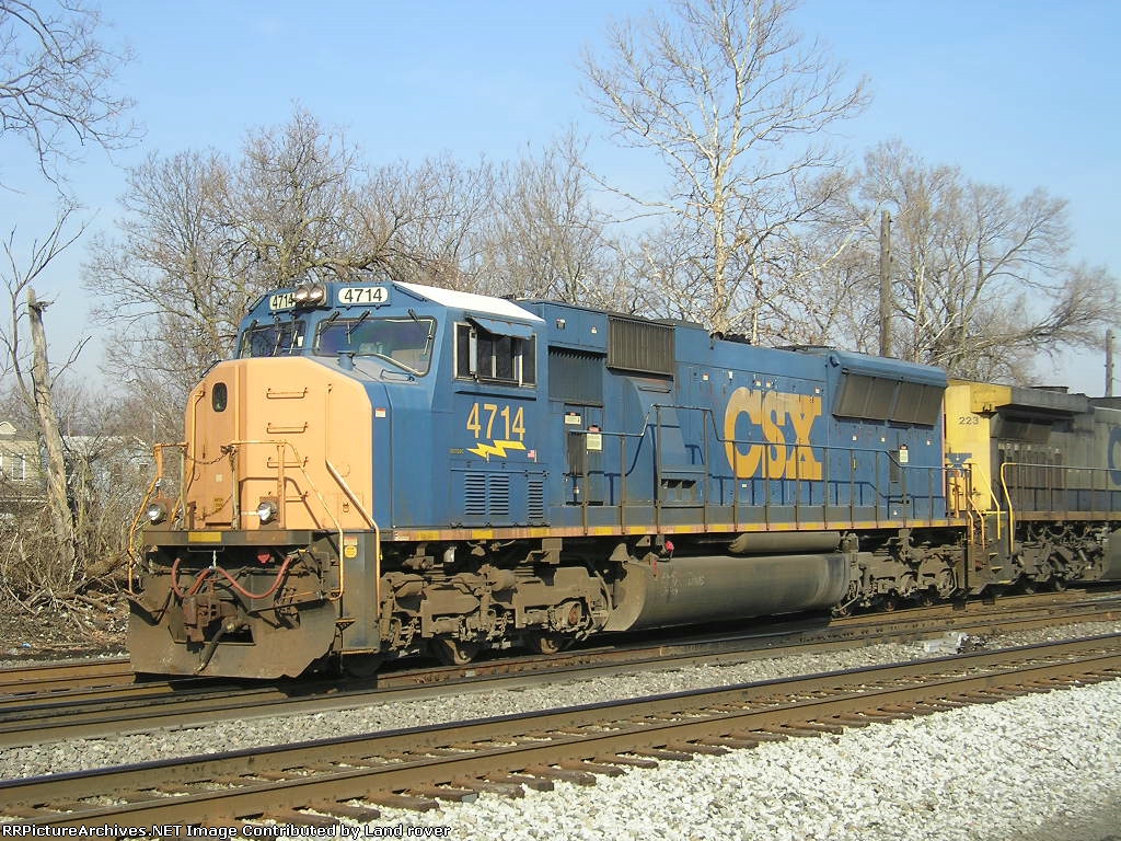 CSXT 4714 On CSX Q 360-10 Southbound
